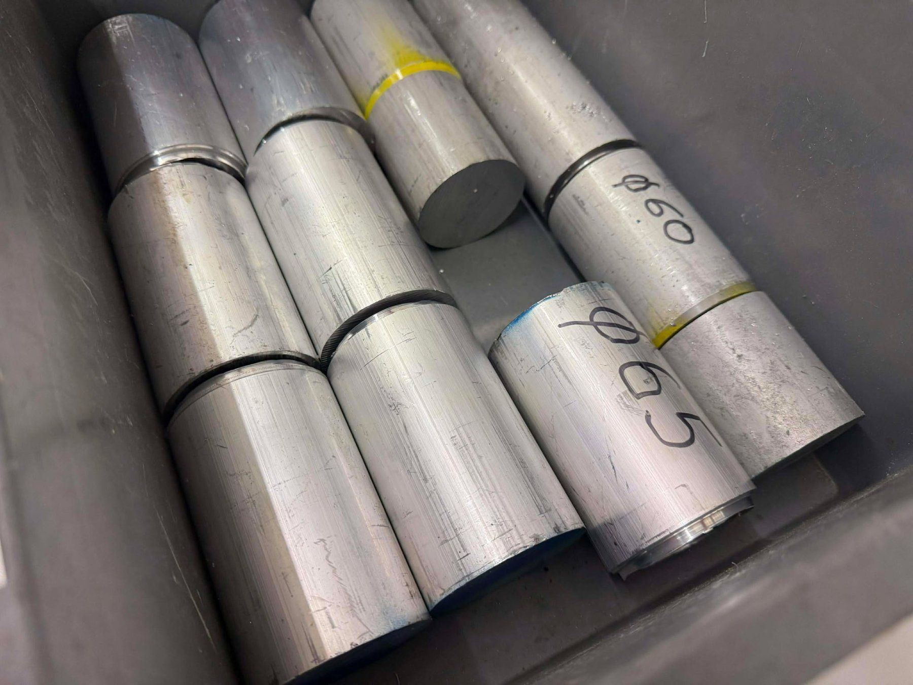 Aluminium Rohmaterial Reststücke Ø 60 & 65 mm ca. 10 kg (Gebraucht) in ...