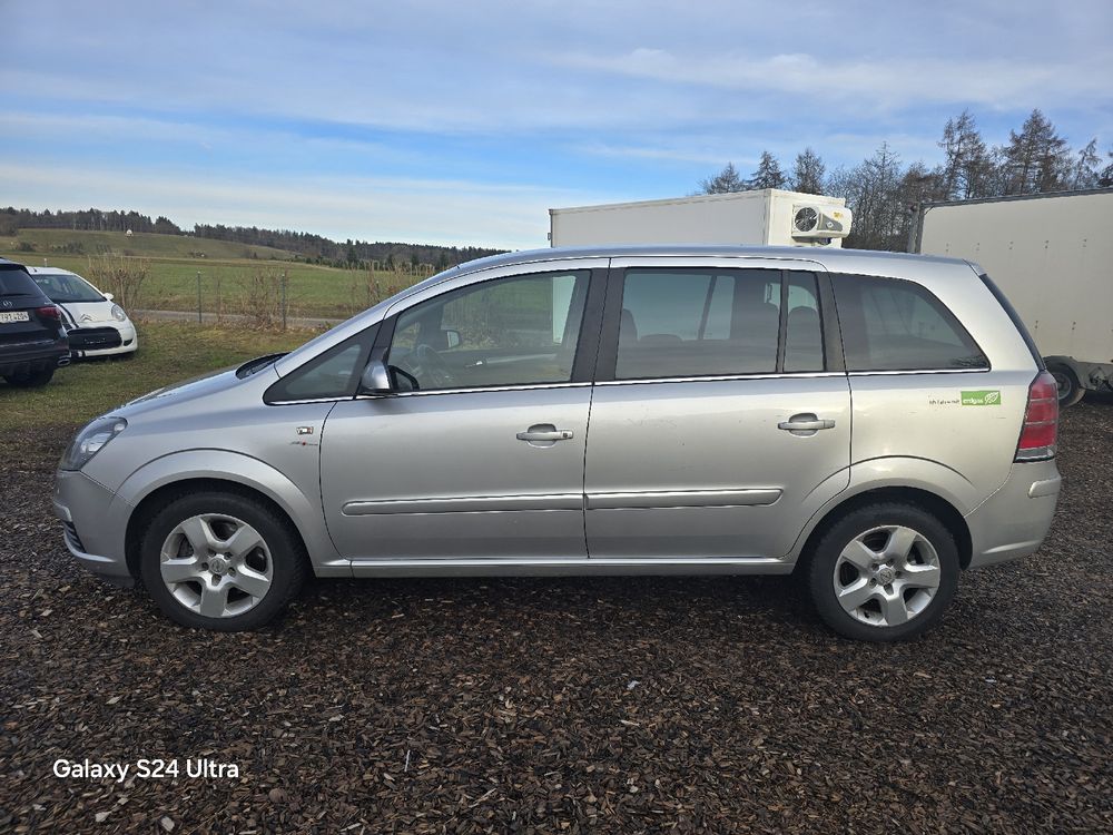 Opel Zafira B16 CNG 7 Plätze (Gebraucht) in Schlieren für CHF 2200 ...