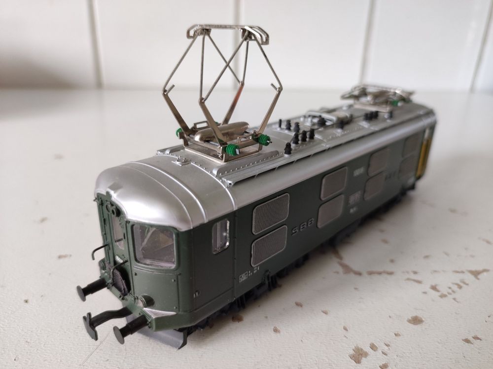 E-Lok SBB Re 4/4 I, mit Fronttüre, Lok-Nr. 10018, GS = | Kaufen auf Ricardo
