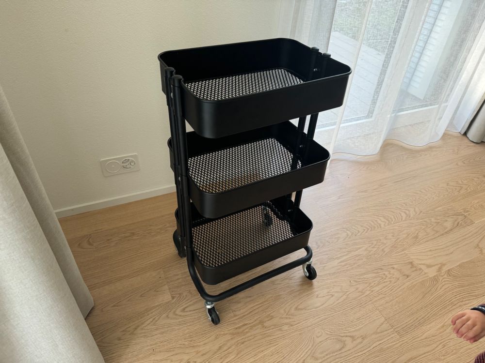 RÅSKOG Servierwagen schwarz – praktisch & schick | Kaufen auf Ricardo