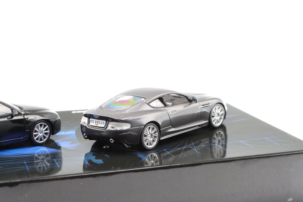 James Bond 007 Quantum of Solace 2 Car Set 1:43 Minichamps | Kaufen auf ...