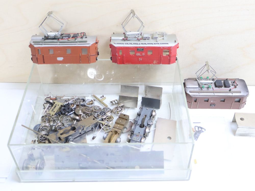 Brawa 3 x BLS Te 2/3 E-Lok Gehäuse + viele Ersatzteile H0 (Gebraucht ...
