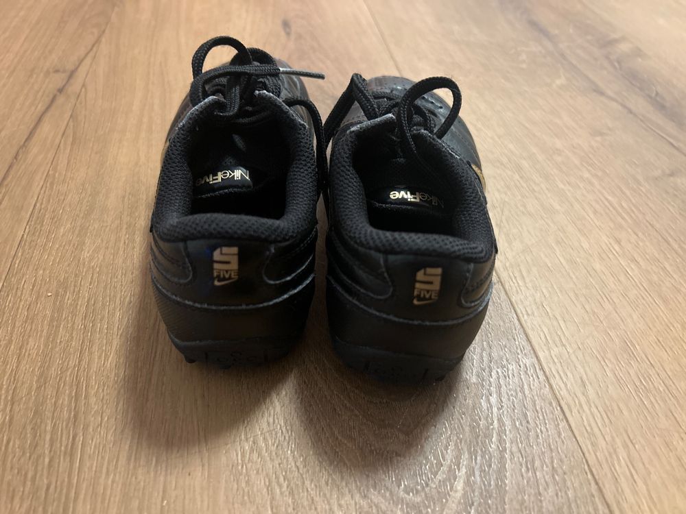 Nike Five Sneakers Jungs Gr 29.5 (Gebraucht) in Regensdorf für CHF 12 ...