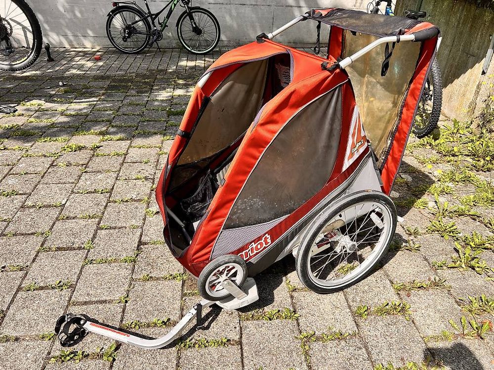 Chariot Corsaire 2 Veloanhänger (Gebraucht) in Neftenbach für CHF 100 – nur Abholung auf Ricardo ...