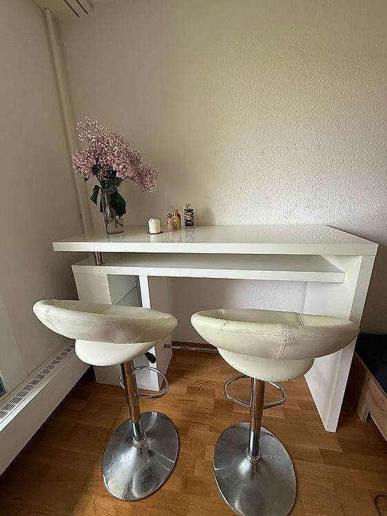 Bartisch mit Barhocker Set (Gebraucht) in für CHF 10 – nur Abholung auf ...
