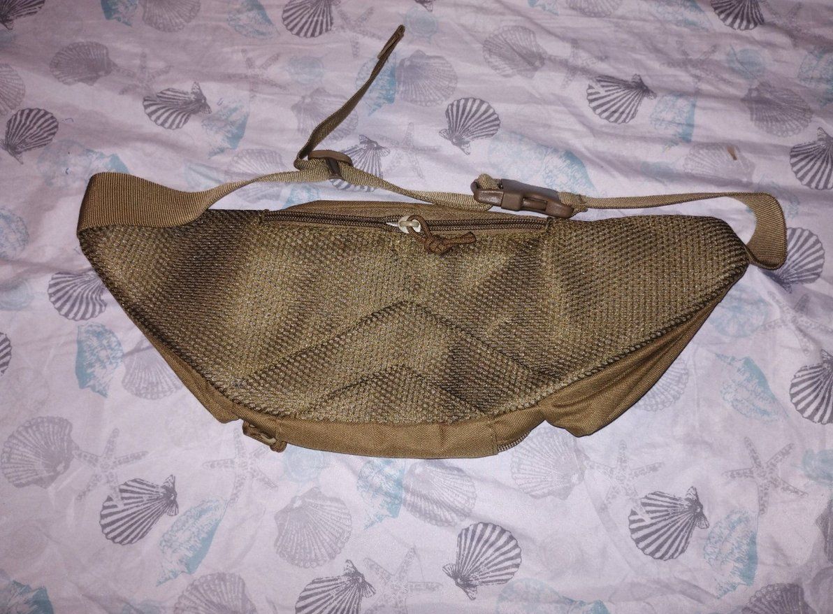 Große Sport-Gürteltasche Wildy Army - Grande banane Sport (Neu und ...