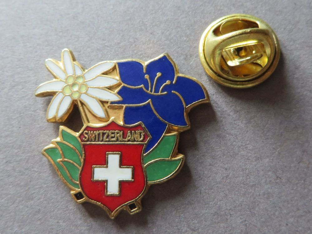 PIN SCHWEIZ SWITZERLAND WAPPEN EDELWEISS ENZIAN (Gebraucht) in Neuhausen für CHF 2.4 – mit ...