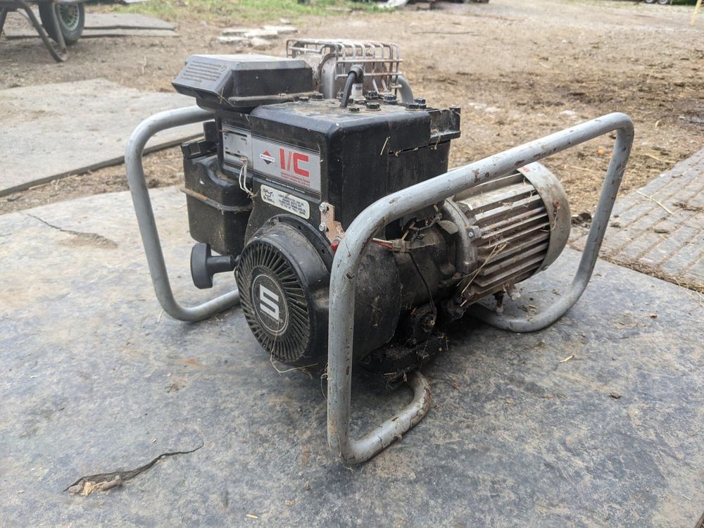 Bosch Stromgenerator Typ G 2400 | Kaufen auf Ricardo