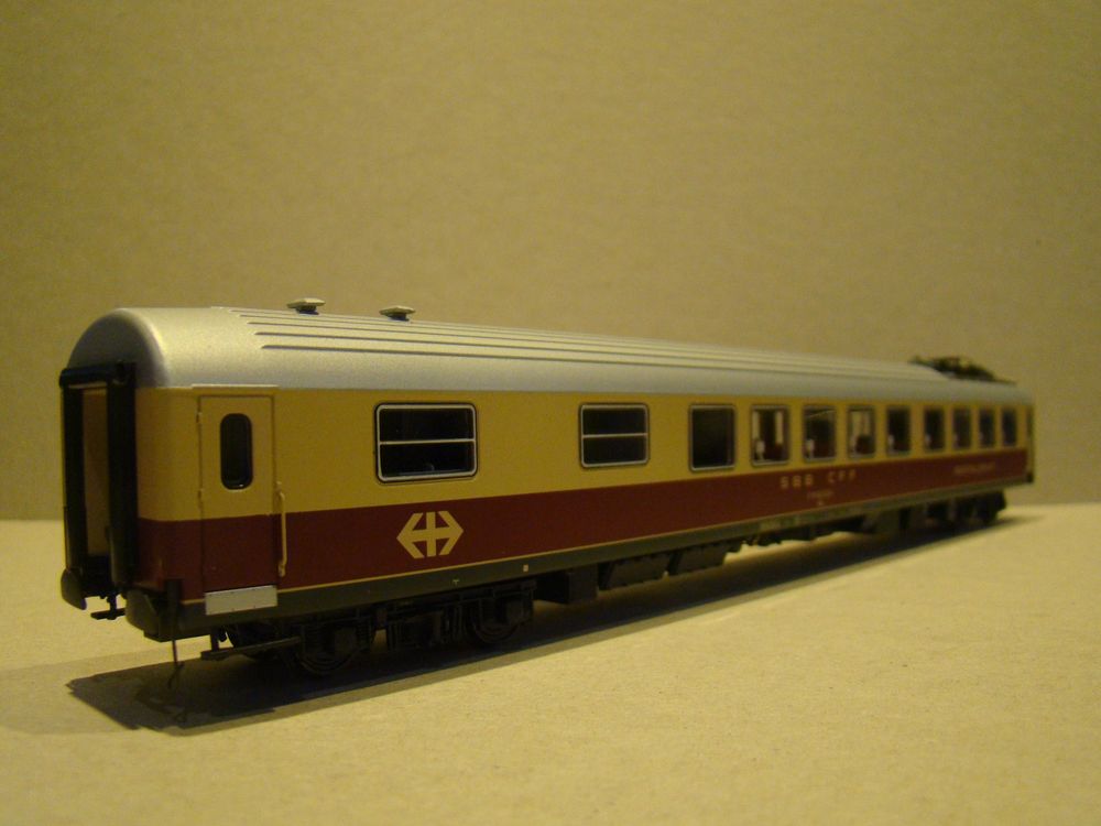 LSModels 47236 SBB CFF Voiture restaurant UIC-X TEE (Neu und originalverpackt) in Villars sous ...