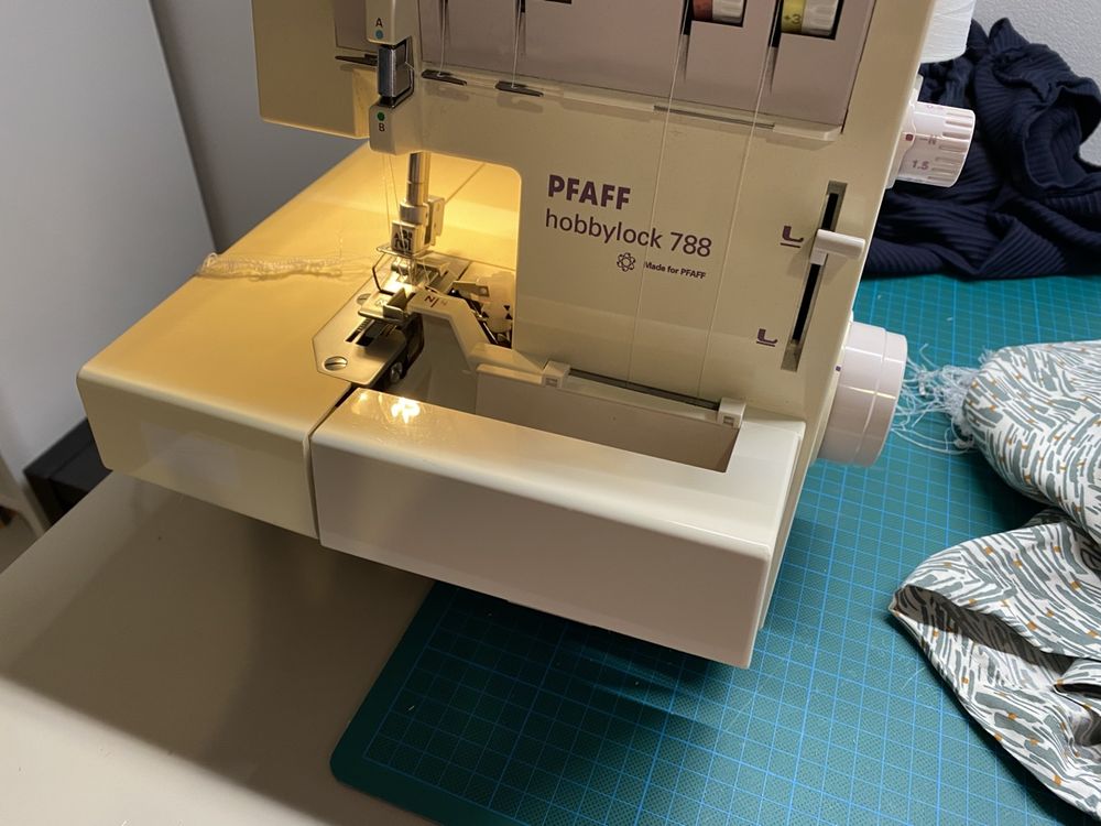 PFAFF Overlock Hobbyblock 788 | Kaufen auf Ricardo