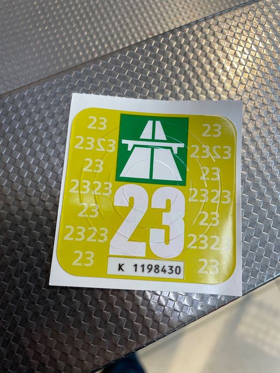 Autobahn Vignette 2023 NEU (Neu und originalverpackt) in Gossau ZH für CHF 38 – mit Lieferung ...
