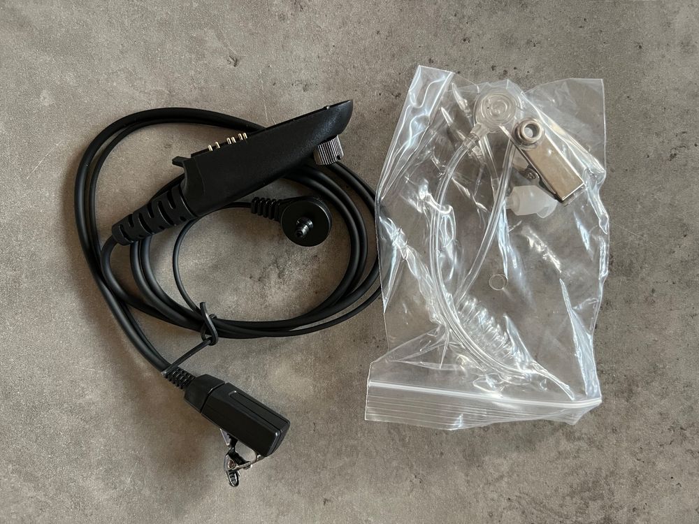 Neue FBI Garnitur zu GP Serie Motorola 320 - 380 (Neu und originalverpackt) in Kaufdorf für CHF ...