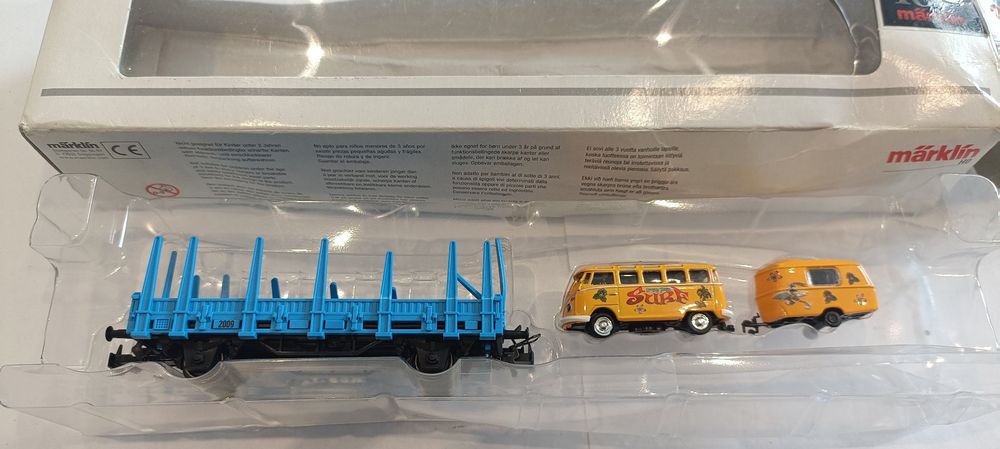 MÄRKLIN Güterwagen mit VW Bus HO Spur (Nuovo (secondo la descrizione ...