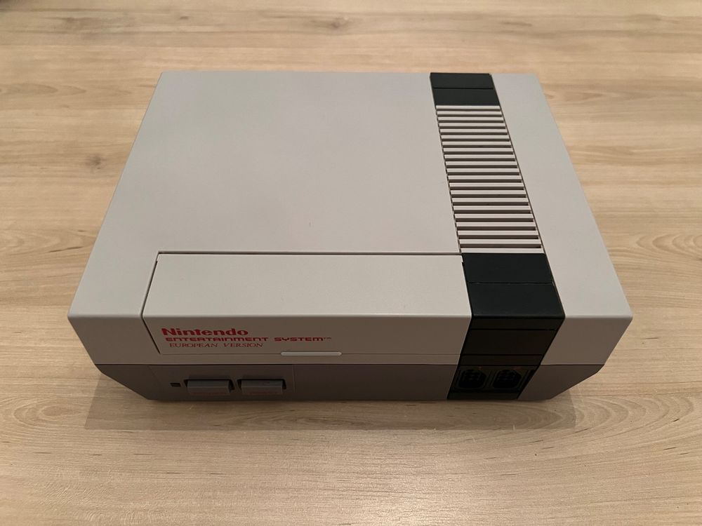 Nintendo NES - Défectueux - Console uniquement (Defekt) in Moudon für ...