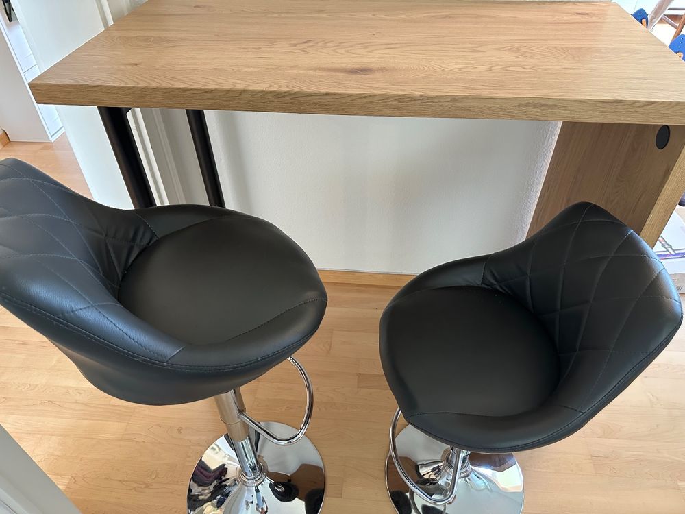 Bartisch / Stehtisch mit 2 Barhockern (Gebraucht) in Hergiswil NW für ...