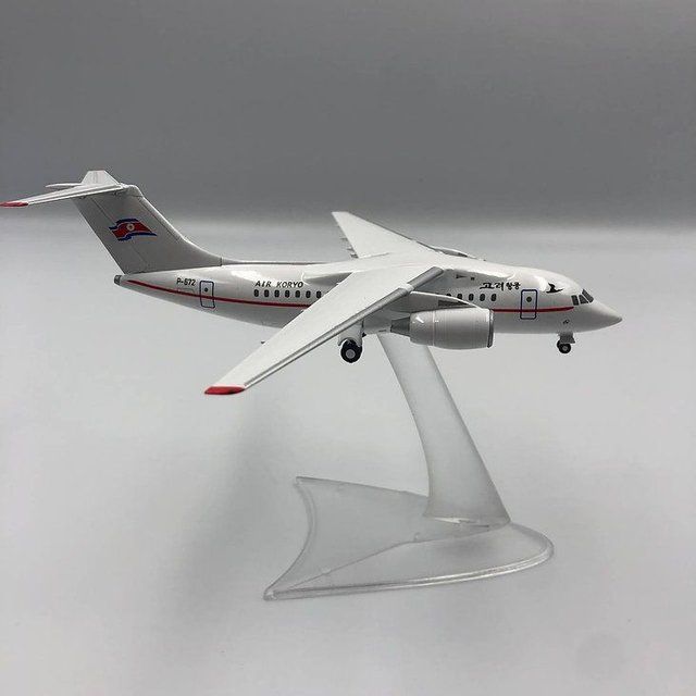 Antonov An-148 Air Koryo (new livery) P-672 1/200 (Neu und ...