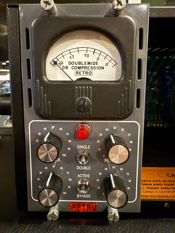 Retro Instruments Doublewide 500 Compressor (Gebraucht) in Delémont für ...