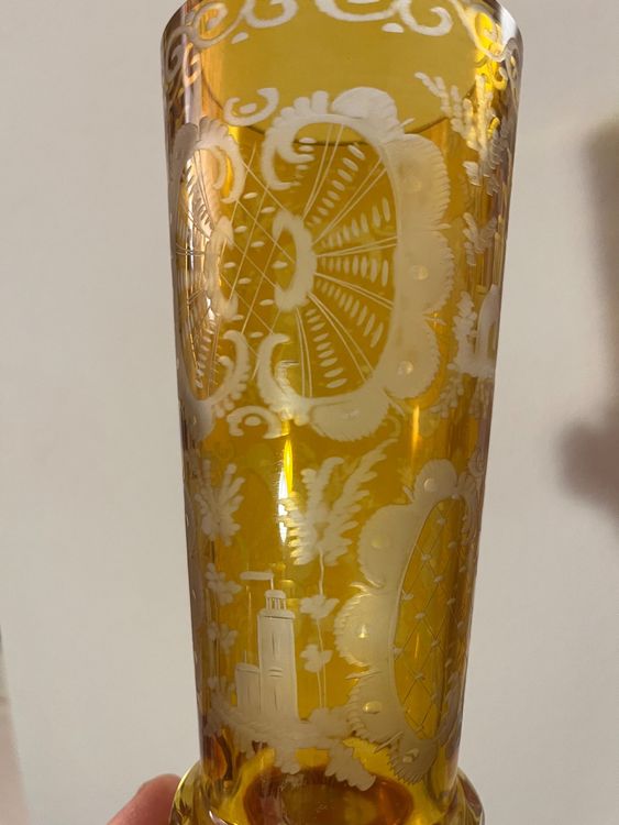 Antike Glasvase mit Deckel – Böhmen, 19. Jh., handgraviert (Gebraucht ...