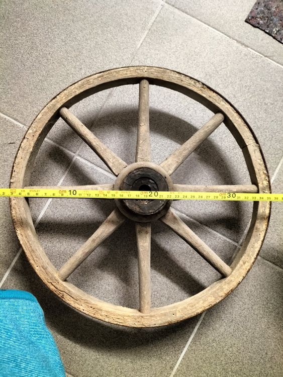 Wagenrad alt mit Speichen (Gebraucht) in Matzingen für CHF 15 – mit Lieferung auf Ricardo kaufen
