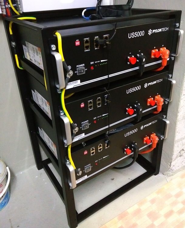 Batterierack für Pylontech US 5000 Solarbatterien (Gebraucht) in ...
