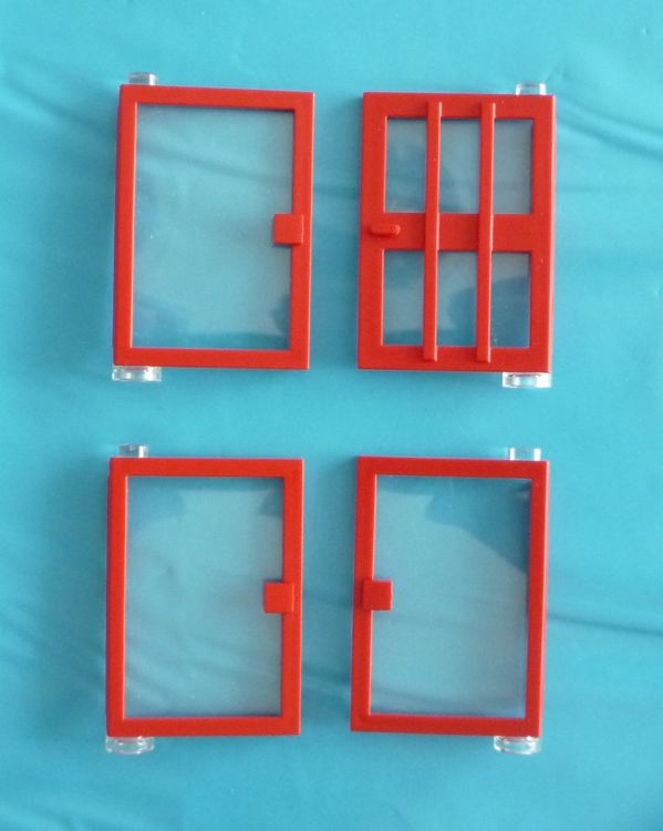 4 rote Lego Türen (Gitter + transparent) (Gebraucht) in Aarau für CHF 4 ...