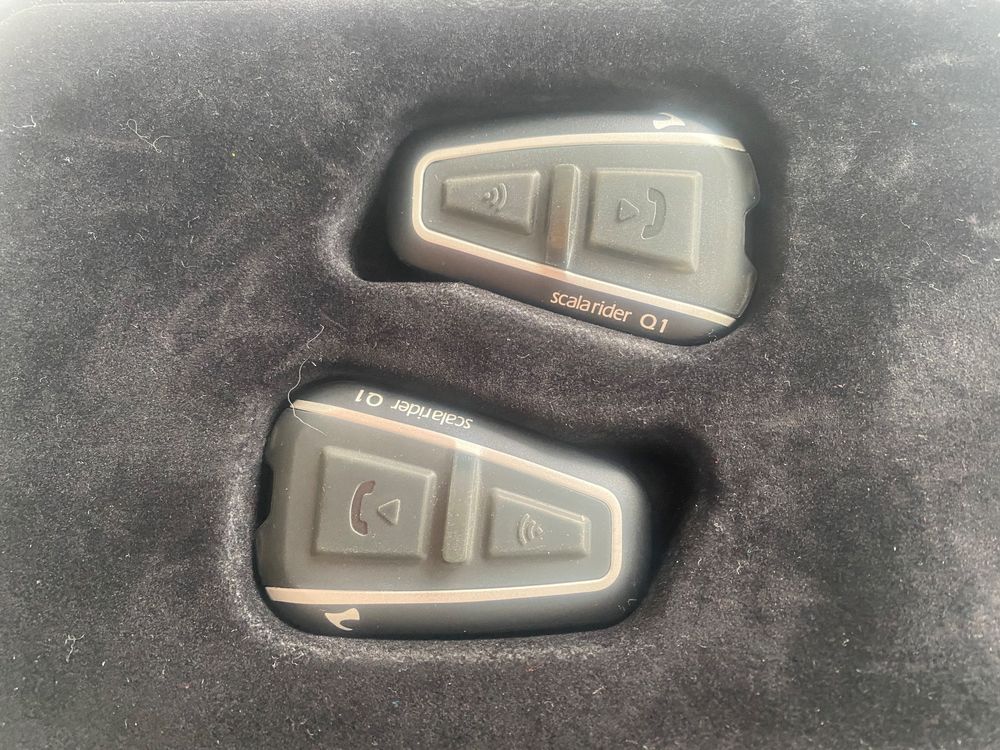 Cardo ScalaRider Q1 (D'occasion) à Courrendlin pour CHF 60 – avec ...