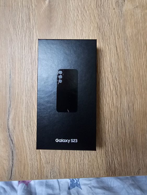 NEU Samsung Galaxy S23 256GB (Neu und originalverpackt) in Sarnen für CHF 770 – mit Lieferung ...