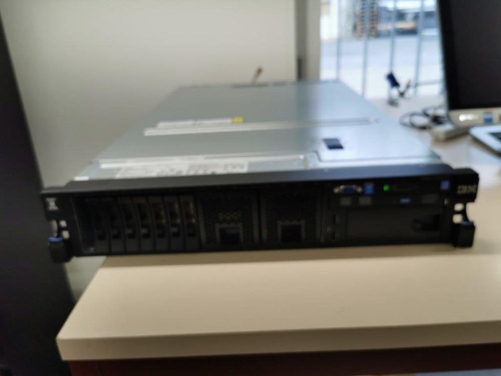 IBM System x3650 M4 - 128 GB RAM - Intel Xeon CPU | Kaufen auf Ricardo