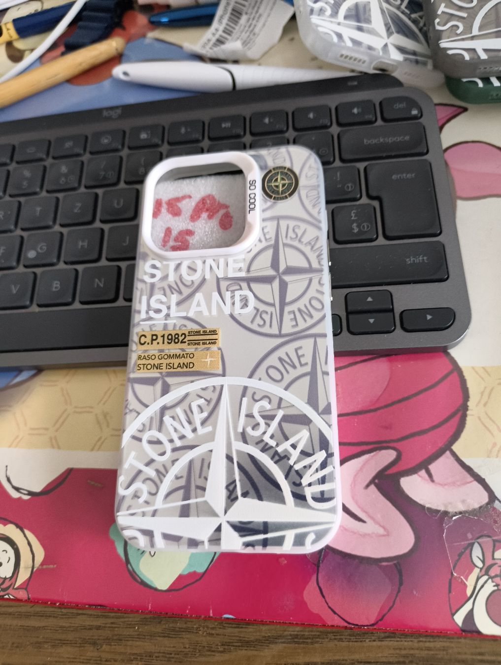 Coque très solide silicone pour iPhone 15 pro max Stone isla (Neuf avec ...