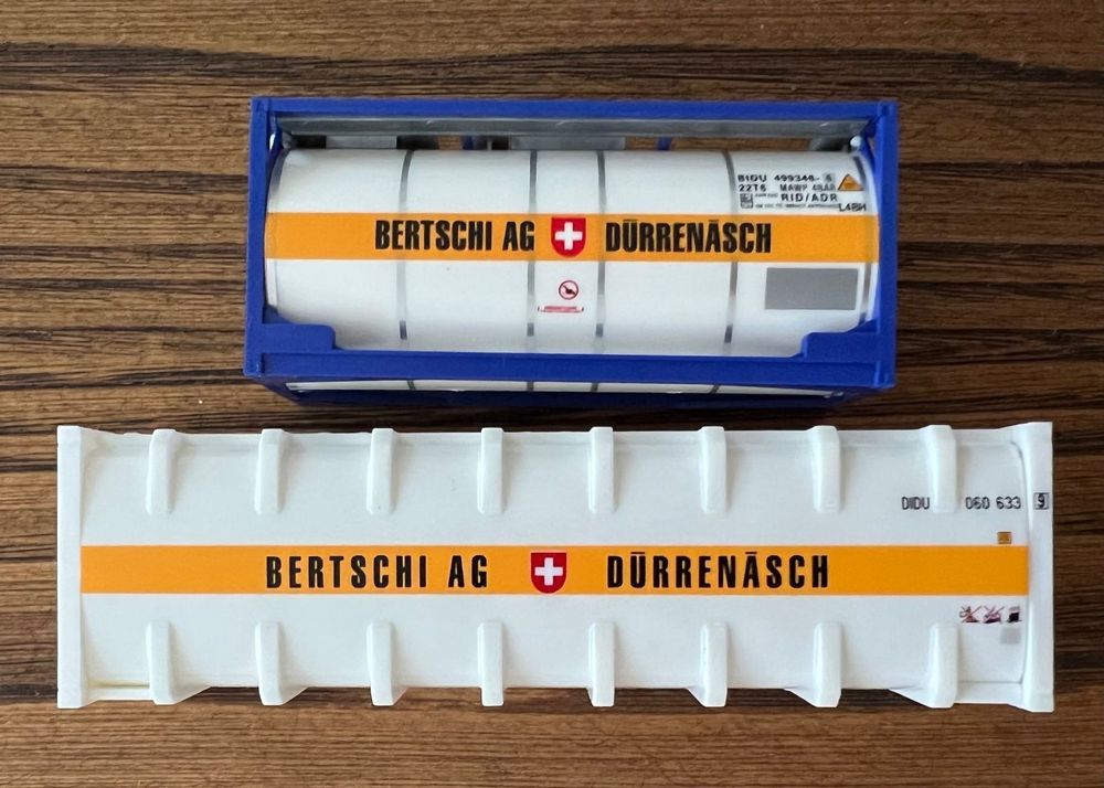Herpa 2 containers Bertschi (Neu und originalverpackt) in Romont für ...