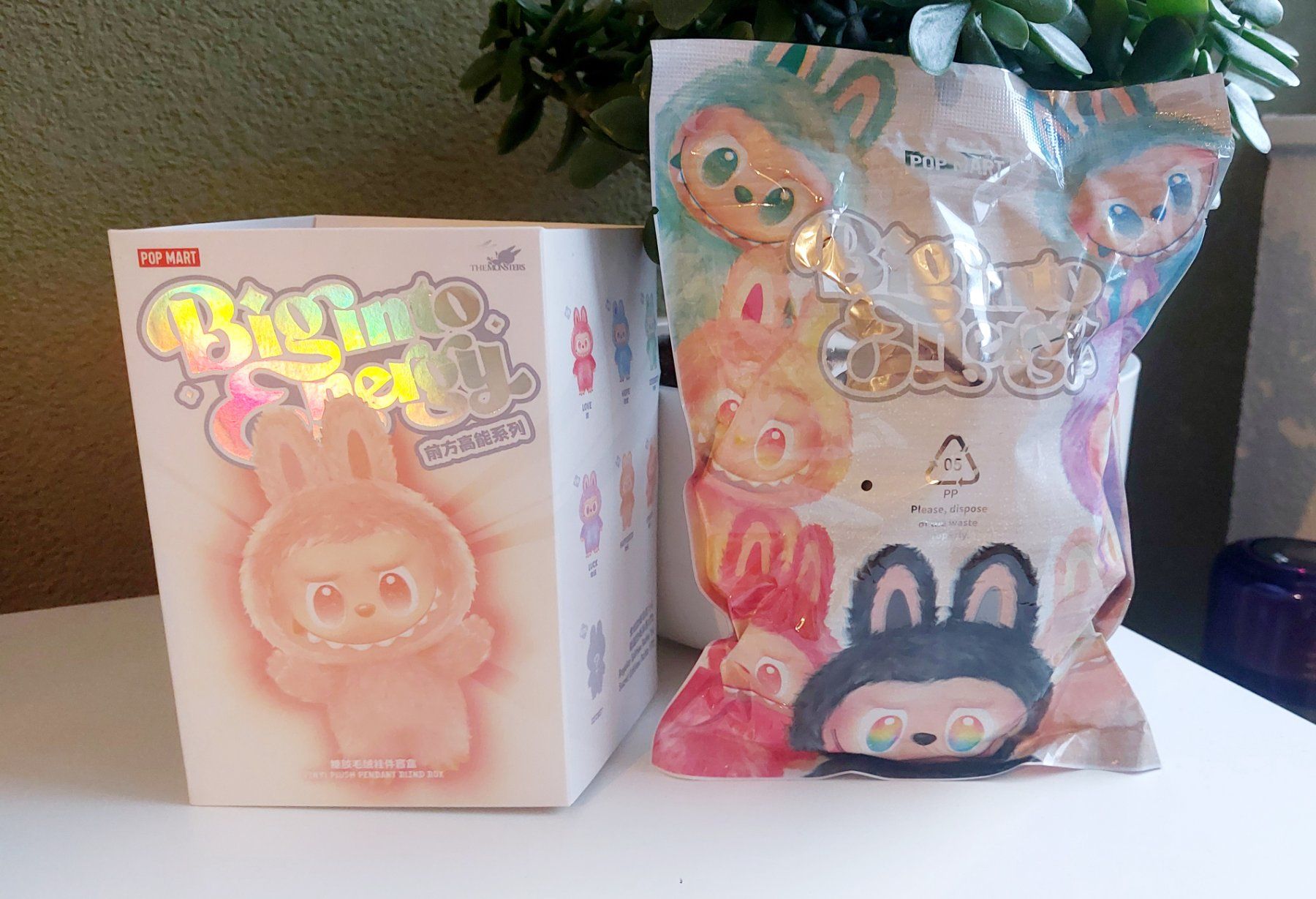 Peluche Labubu Luck POP MART (Neu und originalverpackt) in Bremblens für CHF 35 – mit Lieferung ...