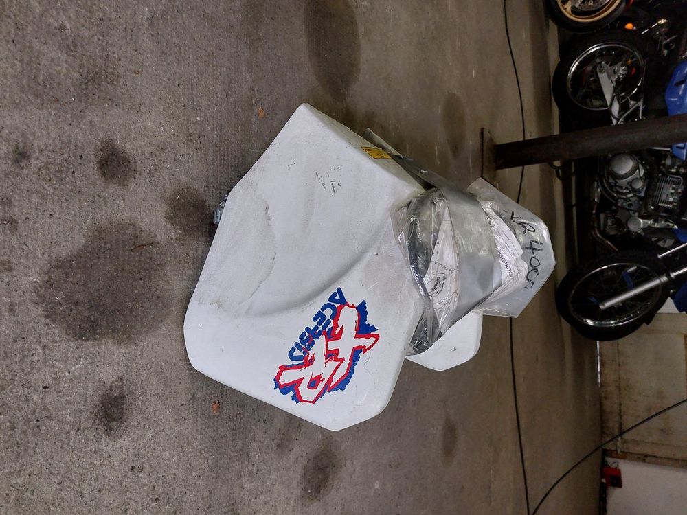 ZU HONDA XR 400 AXSERBIS TANK (Gebraucht) in Niederönz für CHF 50 – mit ...