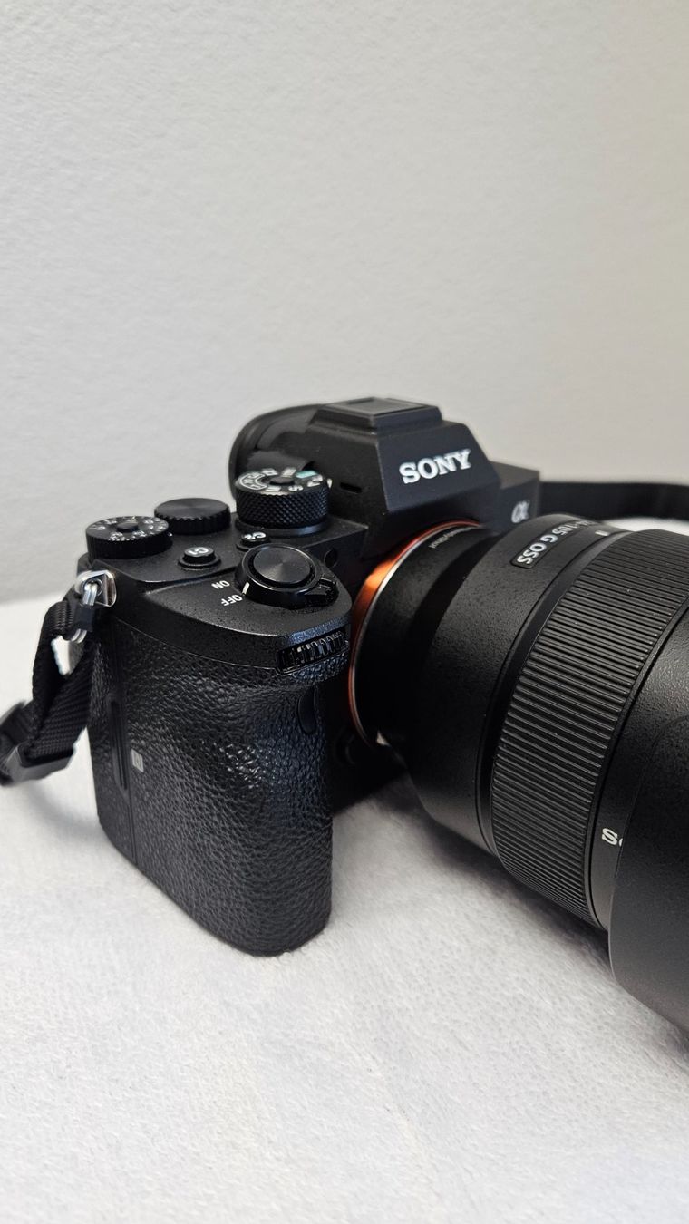 Sony Alpha 7R IV mit Objektiv Sony FE 24-105mm f/4 G OSS (Gebraucht) in ...