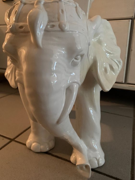 Blumensäule Elefant Porzellan weiss, ca. 25x43x Höhe 40cm (Gebraucht ...