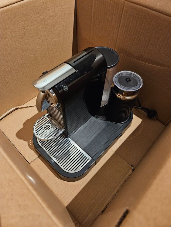 Nespresso Kaffeemaschine mit Milchschäumer (Gebraucht) in Oberburg für CHF 51 – mit Lieferung ...