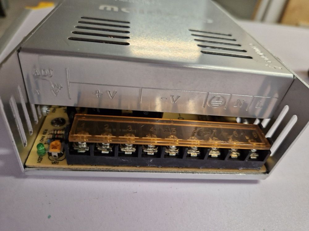 24V 15A AC/DC 360W Schaltnetzteil S-360-24 (Gebraucht) in Oberrohrdorf für CHF 20 – mit ...