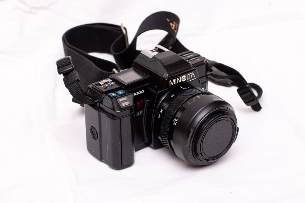 Minolta 7000 AF - AF ZOOM 35-70 F4 (Gebraucht) in Neuchâtel für CHF 79 – mit Lieferung auf ...