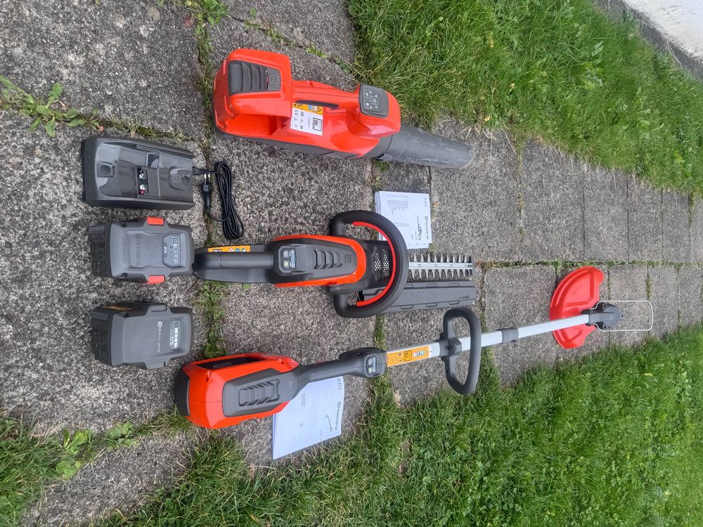 Neue Husqvarna Akku Gerät mit, Akku und Ladegerät (Neu (gemäss ...