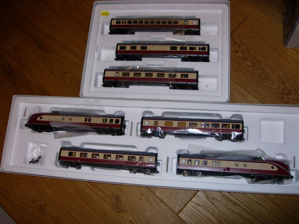 TRIX VT 11.5 H0 Digital 22100+23315 - BR 601 TEE 7-teilig (Gebraucht) in Morschach für CHF 399 ...