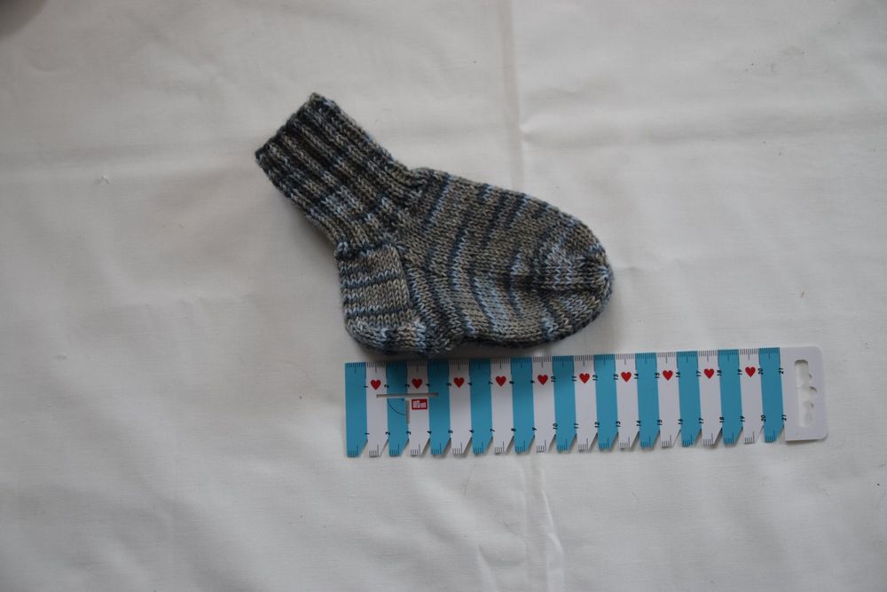 1 Paar Babysocken Gr. 19 | Kaufen auf Ricardo 1 Paar Babysocken Gr. 19 | Kaufen auf Ricardo