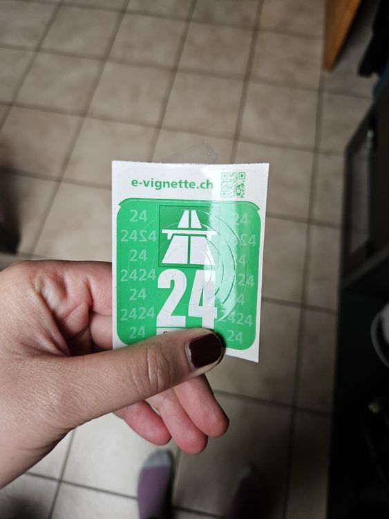 Autobahnvignette CH 2024 (Neu und originalverpackt) in Feusisberg für CHF 20 – mit Lieferung auf ...