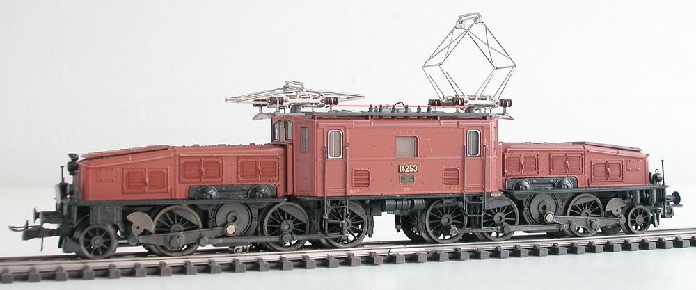 Roco elektr. Lokomotive Ce 6/8 II Krokodil der SBB Spur H0 (Gebraucht ...