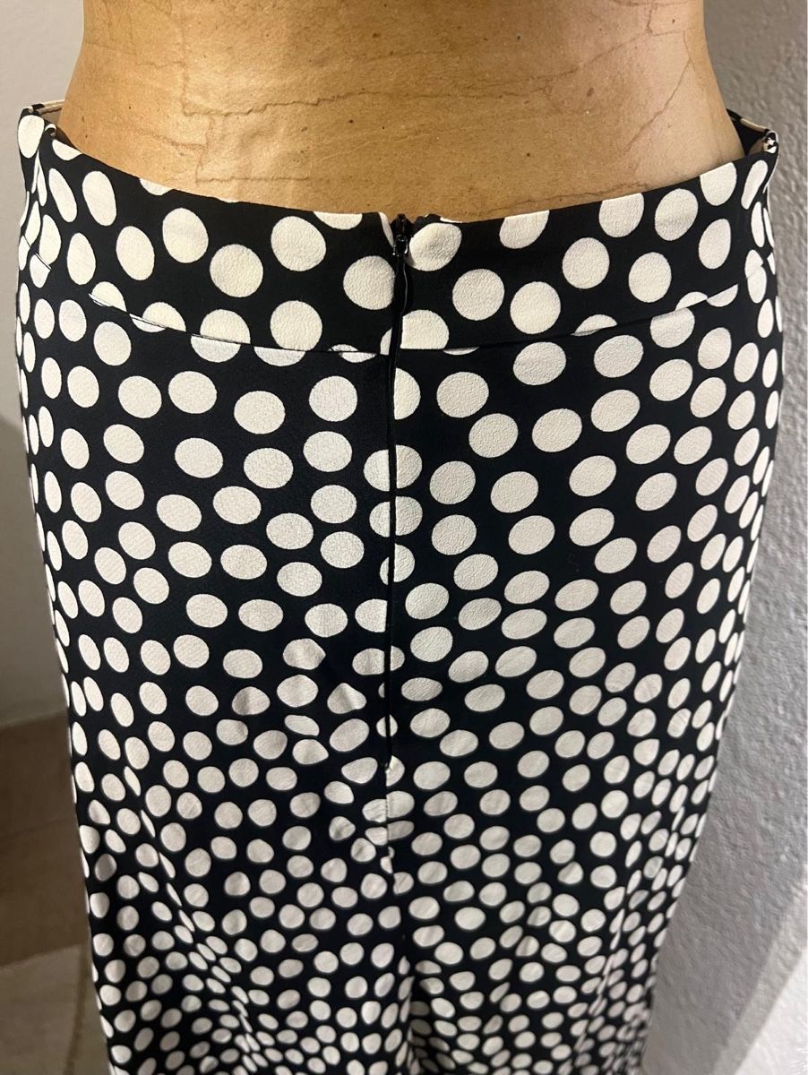 Jupe longue Zara noire et blanche, taille s, été 🌞 (D'occasion) à ...