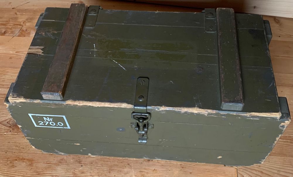 Holzkiste Nr 270 der CH Armee (Gebraucht) in Goldingen für CHF 25 – mit ...