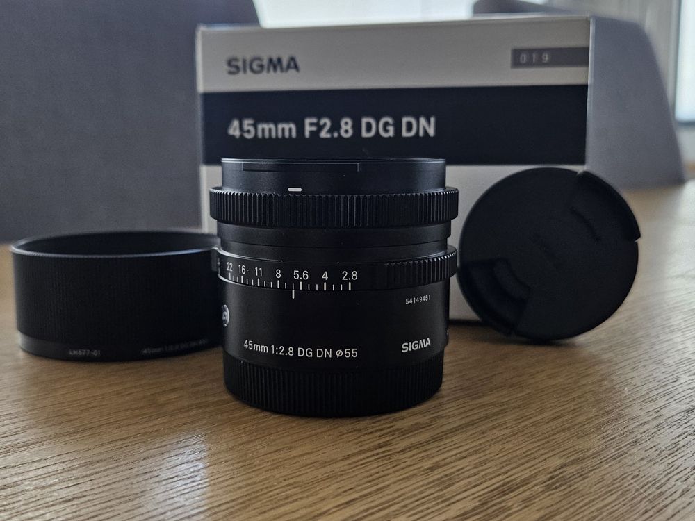Sigma 45mm F2.8 DG DN Sony FE comme neuf (Gebraucht) in Neuchâtel für ...