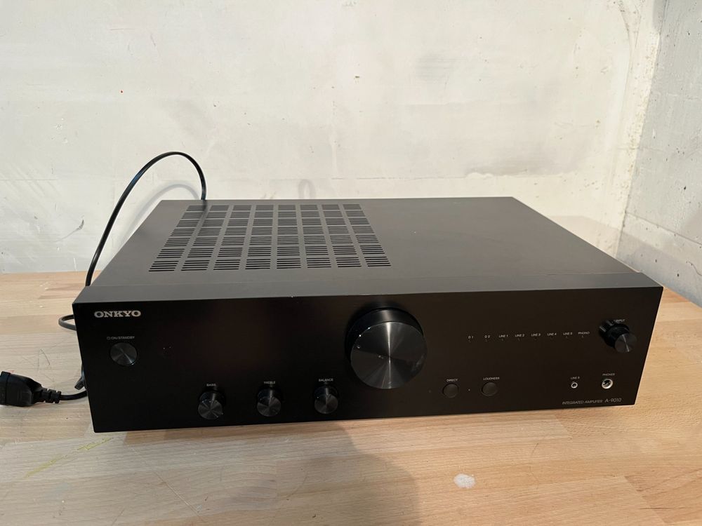 Onkyo A-9010 Stereo Vollverstärker (Gebraucht) in Basel für CHF 84 – mit Lieferung auf Ricardo ...