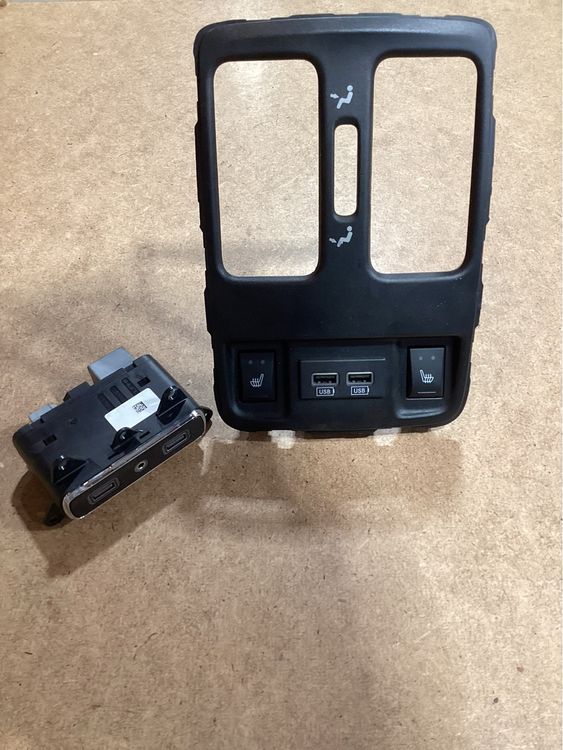 Steuergerät USB zu Jeep Grand Cherokee 3.0 CRD (Gebraucht) in ...