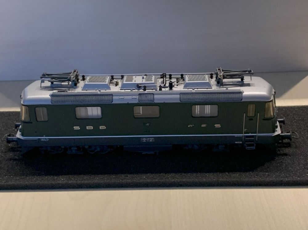 ROCO SBB Re 4/4 lll 11357 Wechselstrom H0 Digital mit Sound (Gebraucht ...