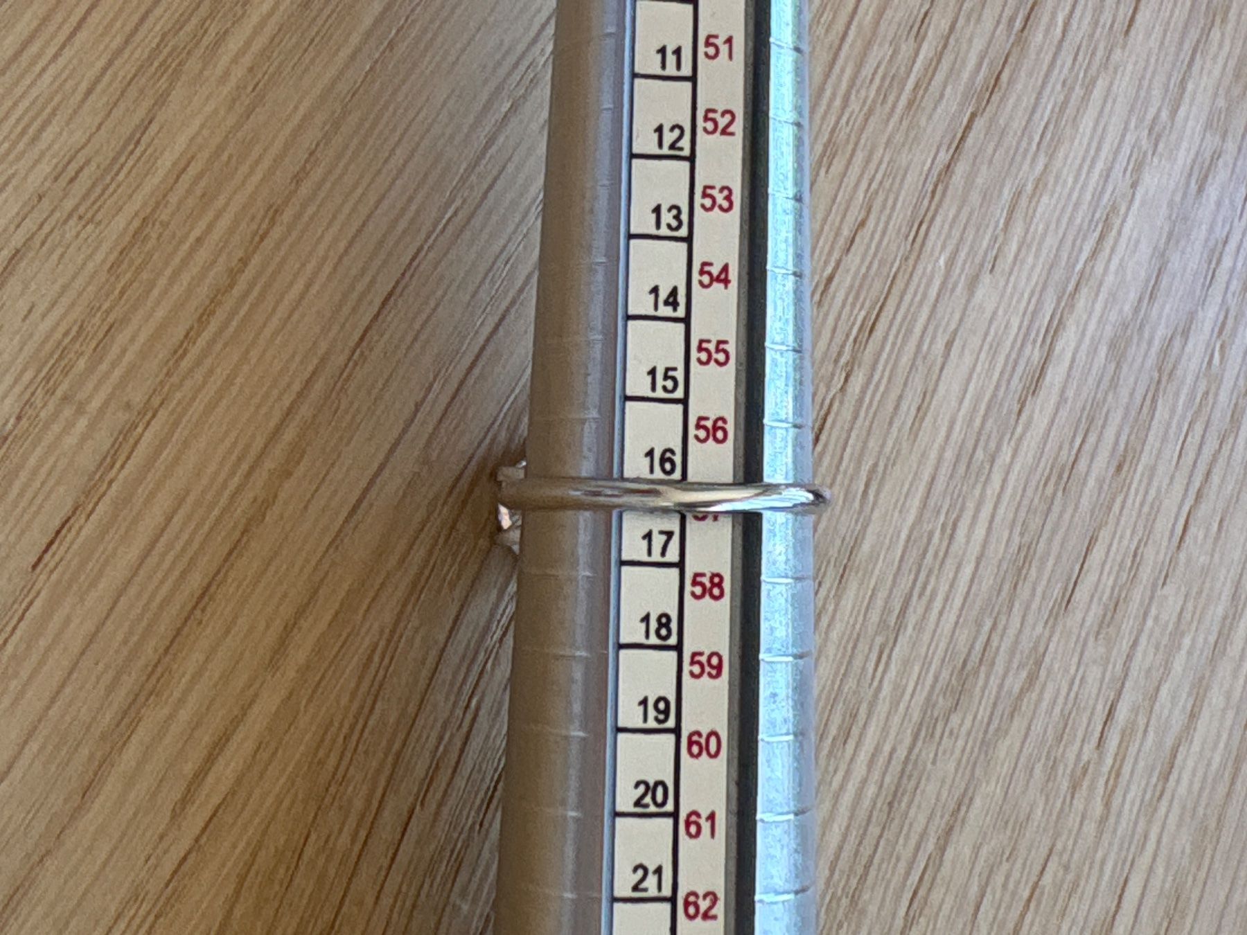 Luxus Solitär Zirkonia Ring 18/8 2Ct sehr Brillant (Gebraucht) in Biel ...