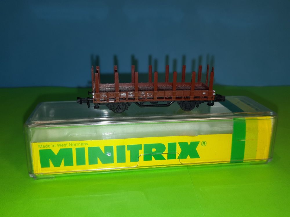 Minitrix 5 wagons à 2 essieux en bon état (Gebraucht) in Malleray für ...